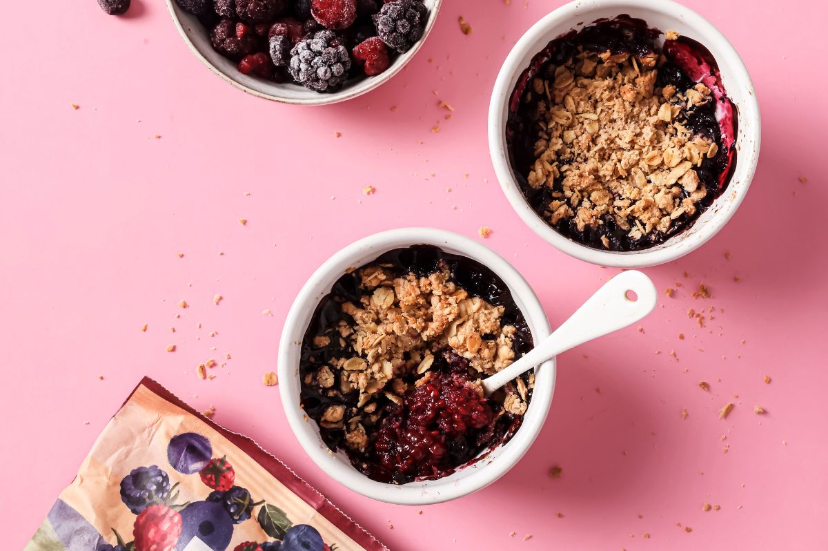 Summer Fruit Crumble Recipe - Quick & Easy 15-Minute Dessert – PACK'D